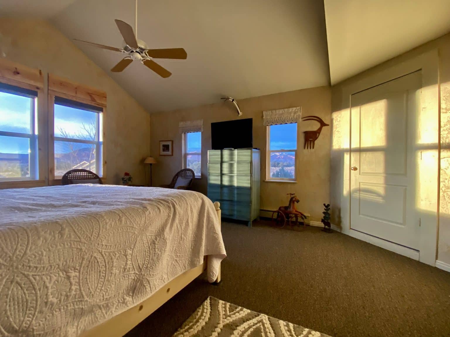 Torrey Utah Bed and Breakfast lodging & Capitol Reef Hotels